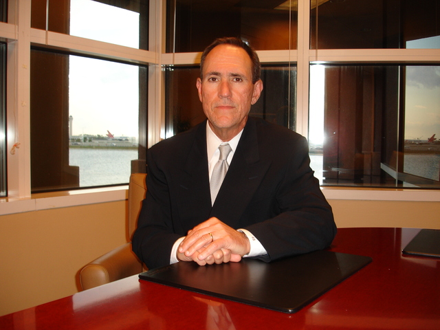 Gustavo Suarez Profile - Coral Gables, FL Health Care Lawyer