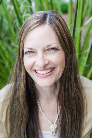 Lora Johnson's Instagram, Twitter & Facebook on IDCrawl