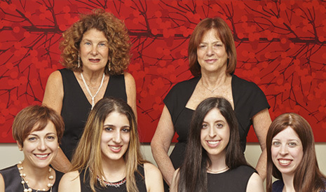 Maria Hartofilis's Instagram, Twitter & Facebook on IDCrawl